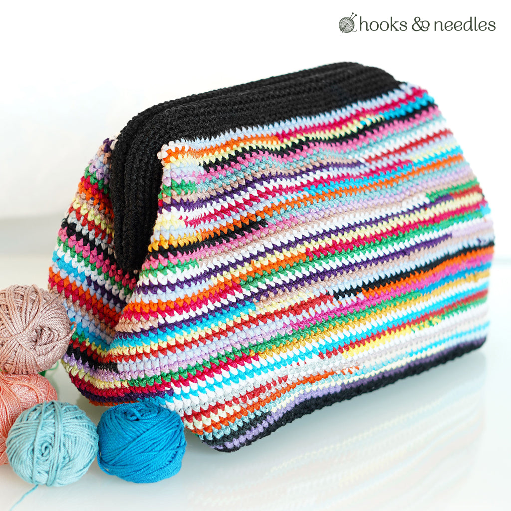 Upcycled Color Clutch Crochet Pattern – Hooks & Needles INT